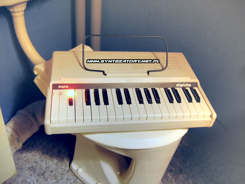 Elwro Elwirka - keyboard.